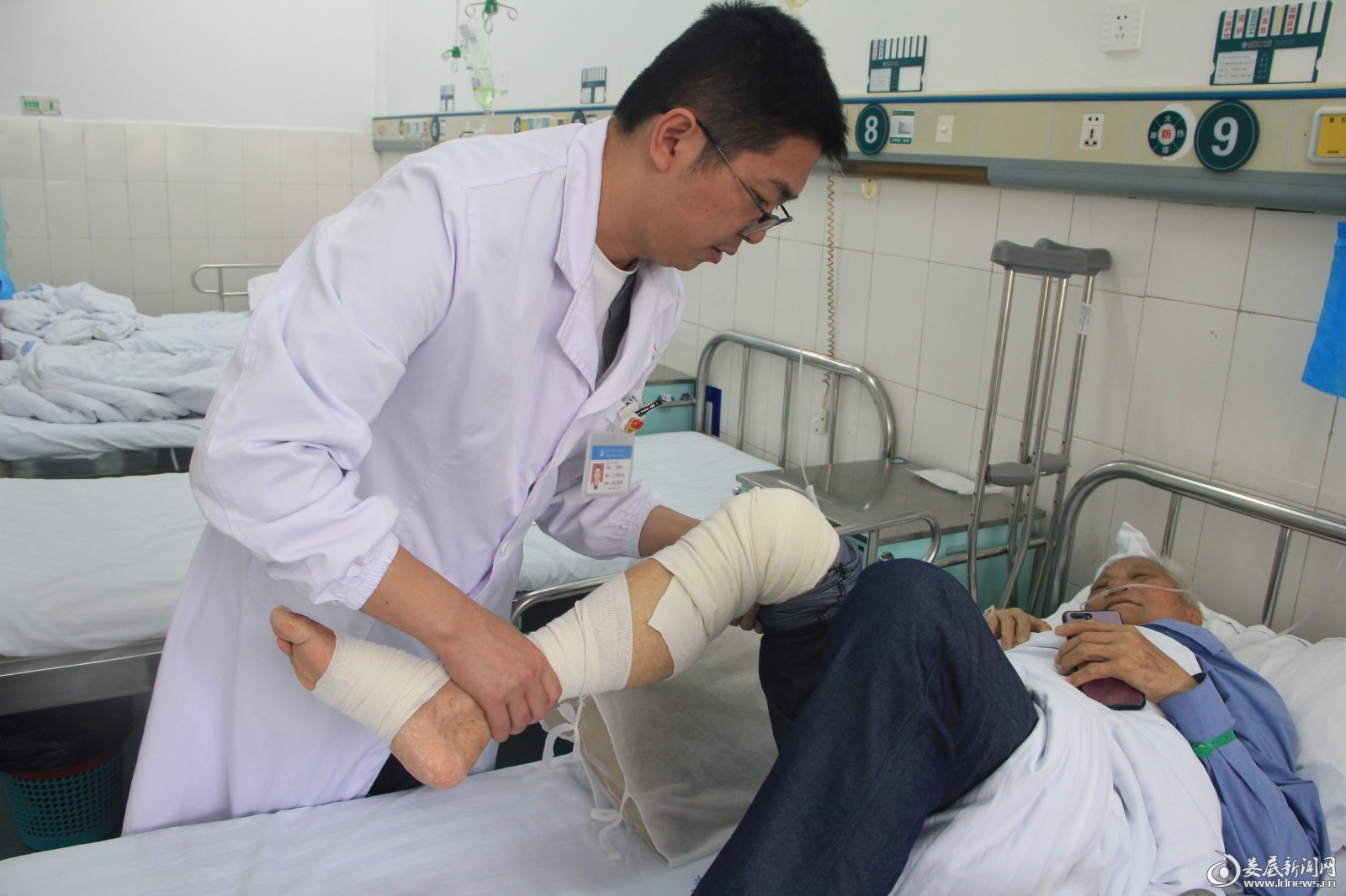 娄底市第一人民医院：恶性骨肿瘤患者成功保肢 重获新“膝”望！_娄底新闻网